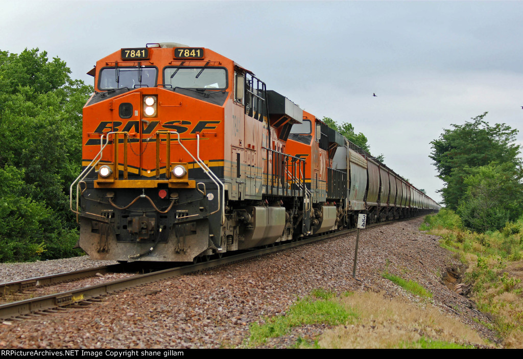 BNSF 7841 Heads a grain train Nb.
